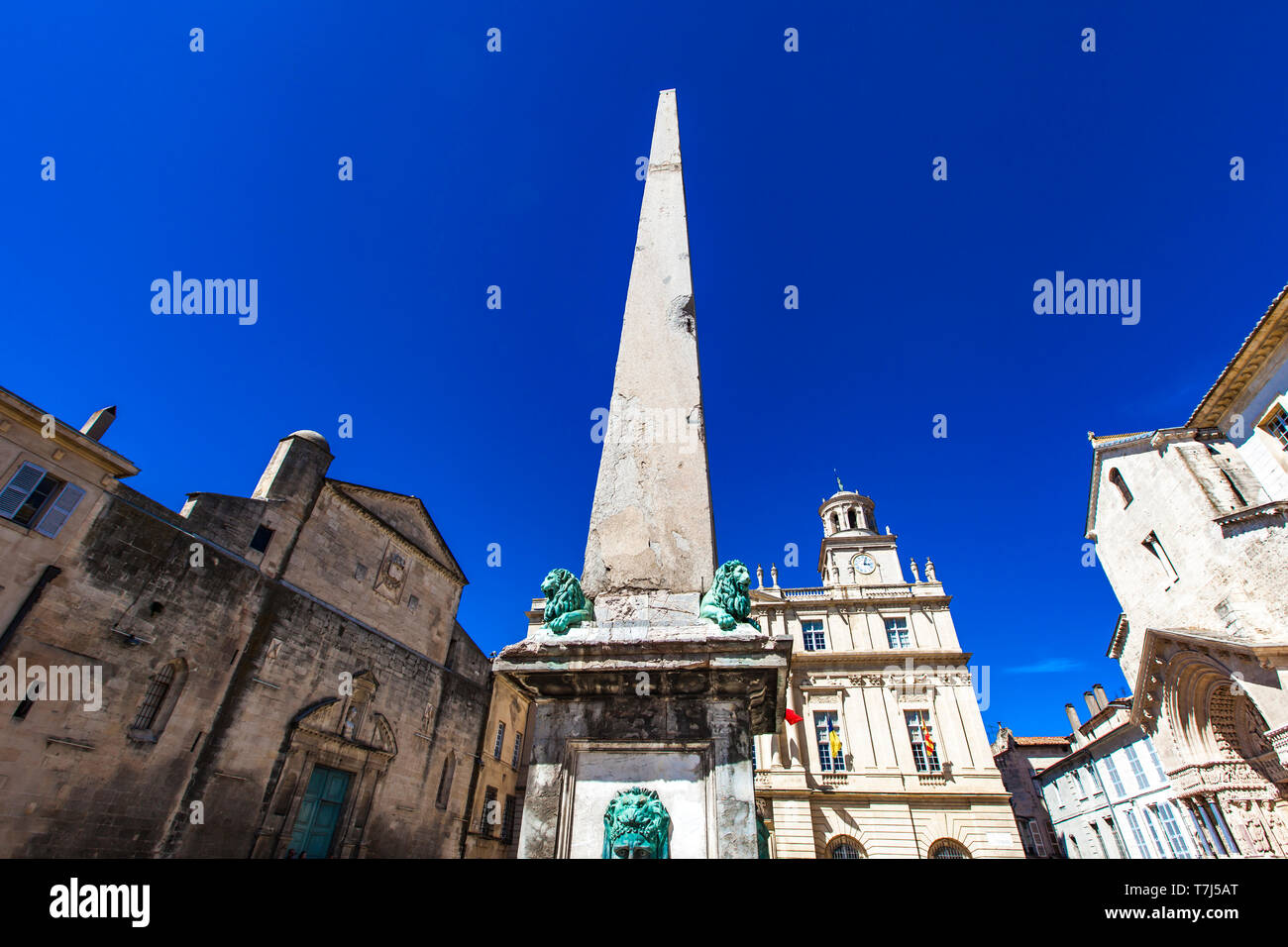Roman statue in arles france hi-res stock photography and images - Alamy