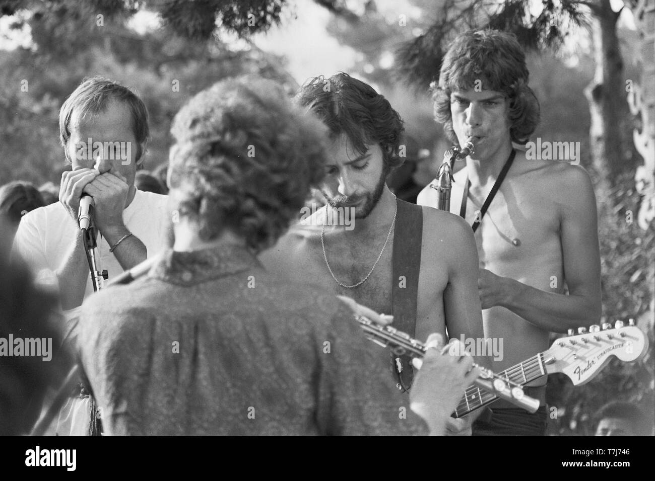 70s concert Black and White Stock Photos & Images - Alamy