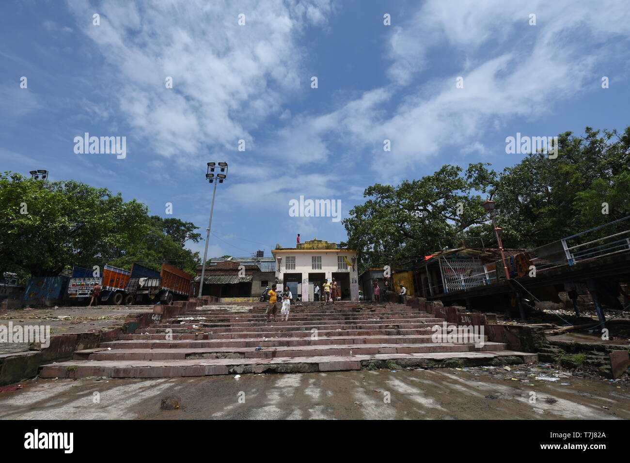 Howrah City, India. 4th May, 2019. Shibpur ghat at river Hooghly on the ...