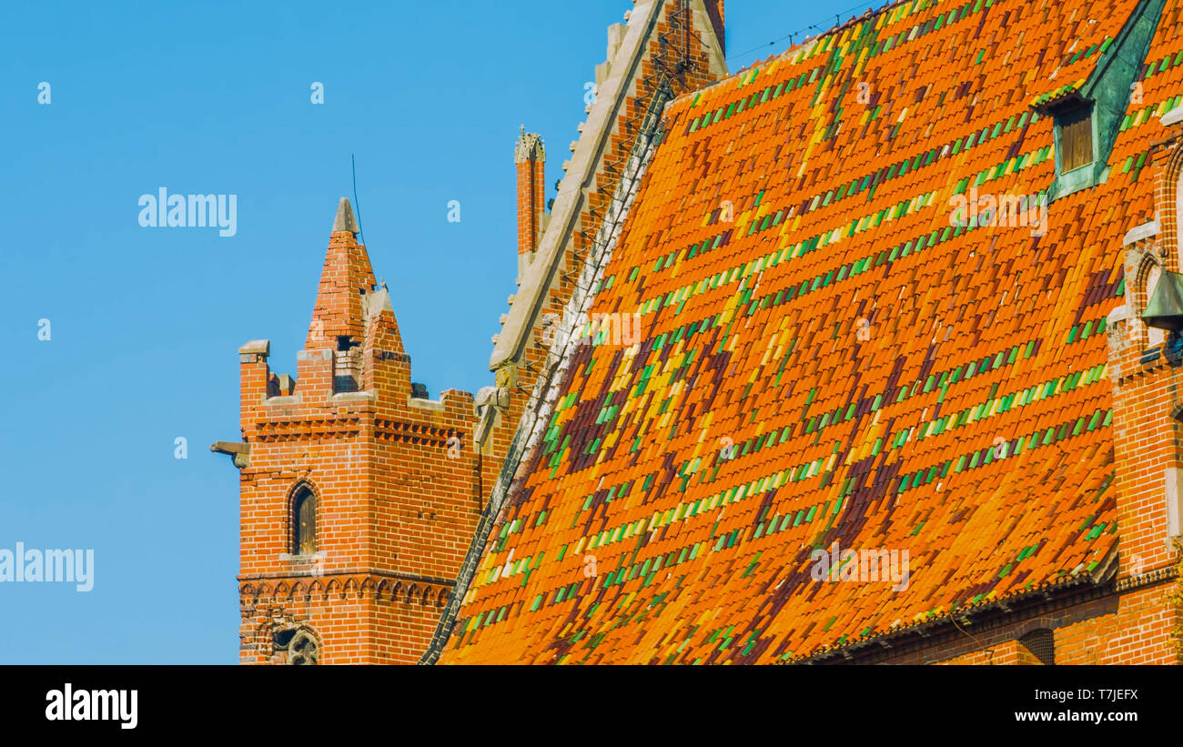 Roof of an old house 2019-10-01 Stock Photo - Alamy