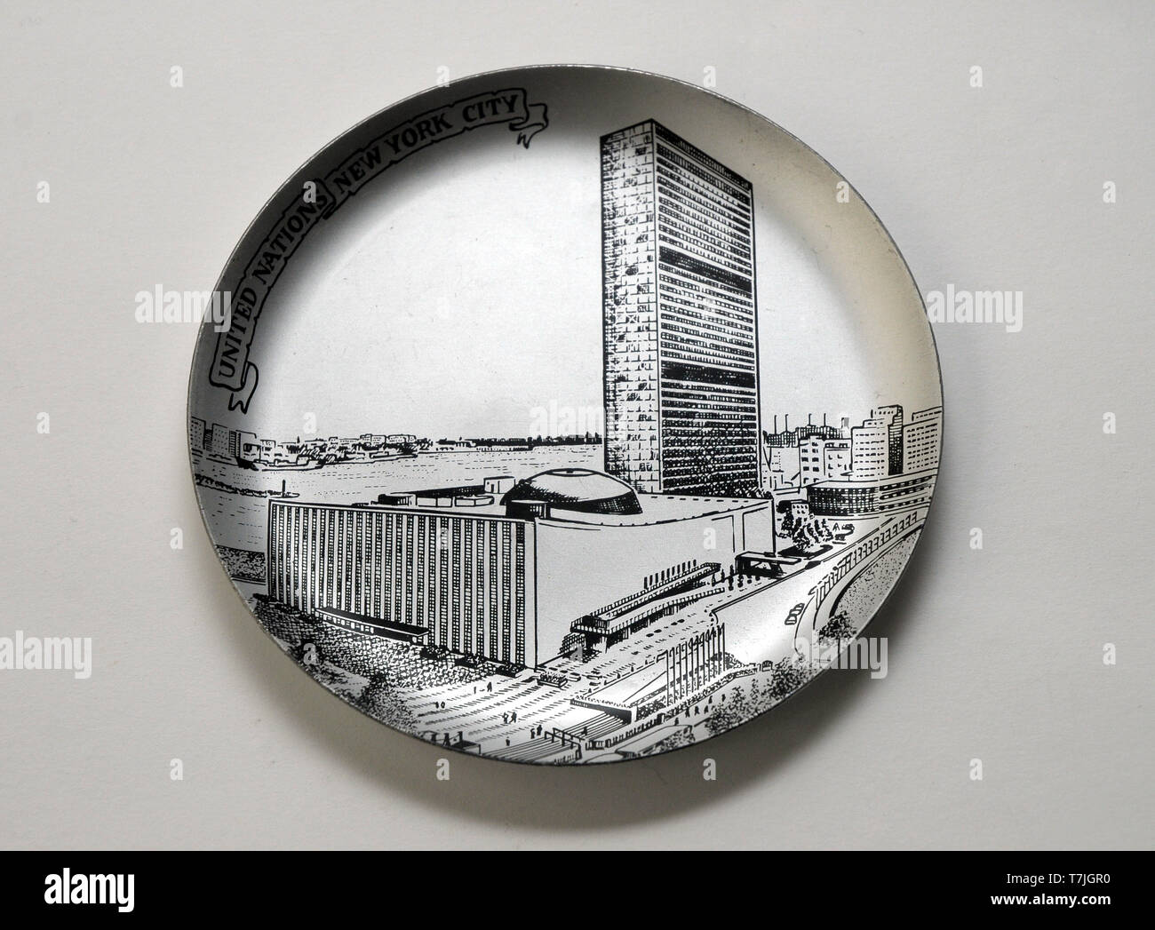 Draw united nations building hi-res stock photography and images - Alamy