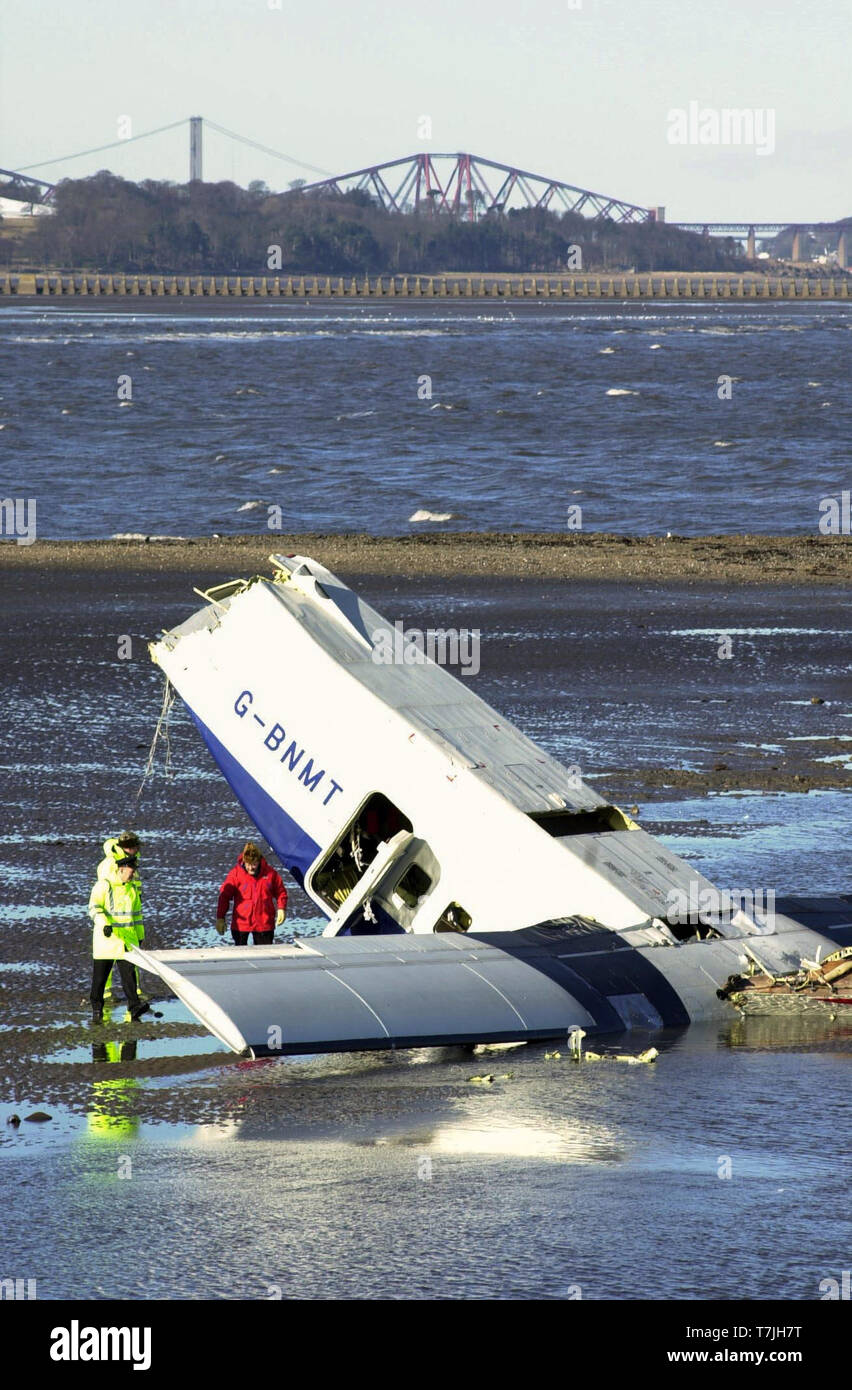 Crash investigators hi-res stock photography and images - Alamy