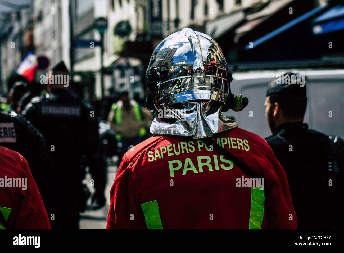 Old red french fire truck hi-res stock photography and images - Alamy