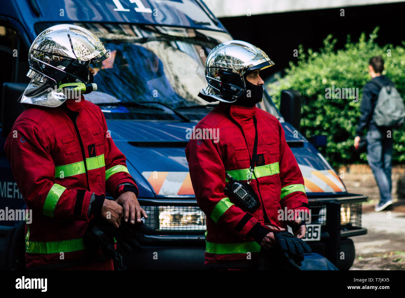 French firefighter helmet hi-res stock photography and images - Alamy