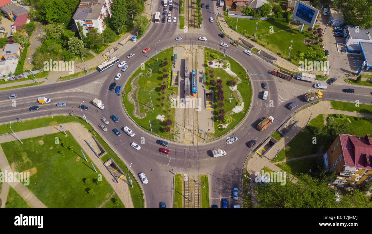 Overhead drone shot of beautiful park and busy roundabout Stock Photo ...