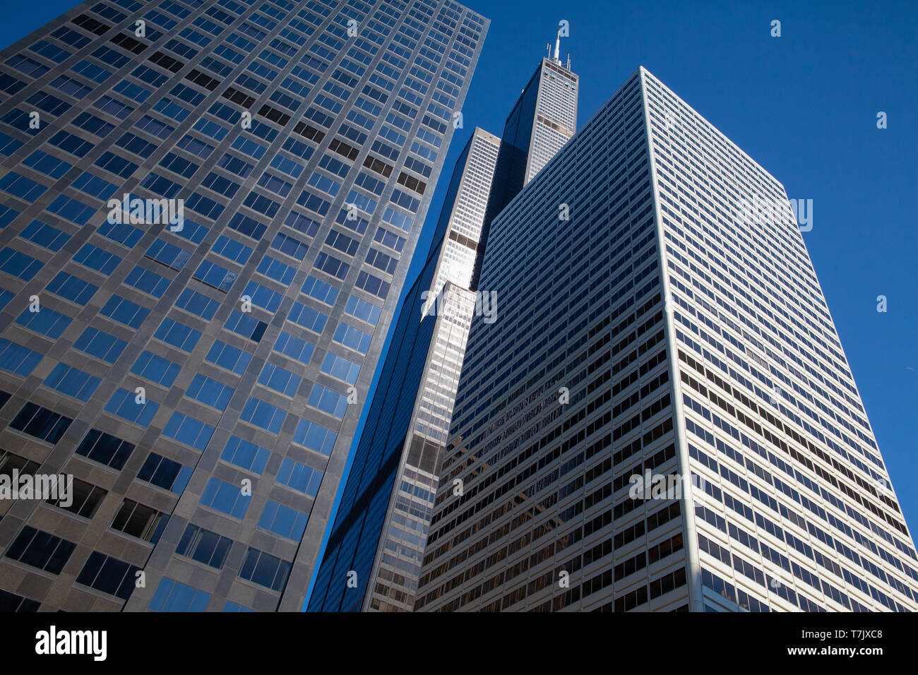 Chicago style windows hi-res stock photography and images - Alamy