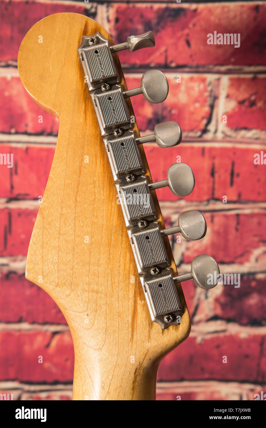 Fender stratocaster red hi-res stock photography and images - Alamy