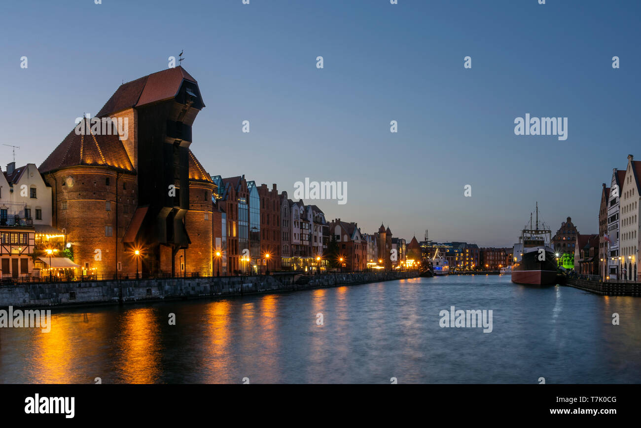 Gdansk medieval crane hi-res stock photography and images - Alamy