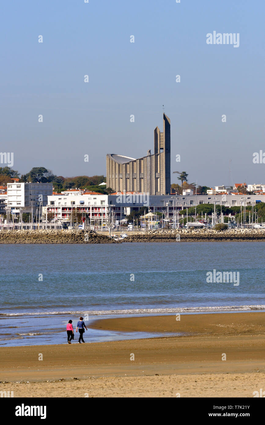 France, Charente Maritime, Royan, the beach, the seafront and the ...