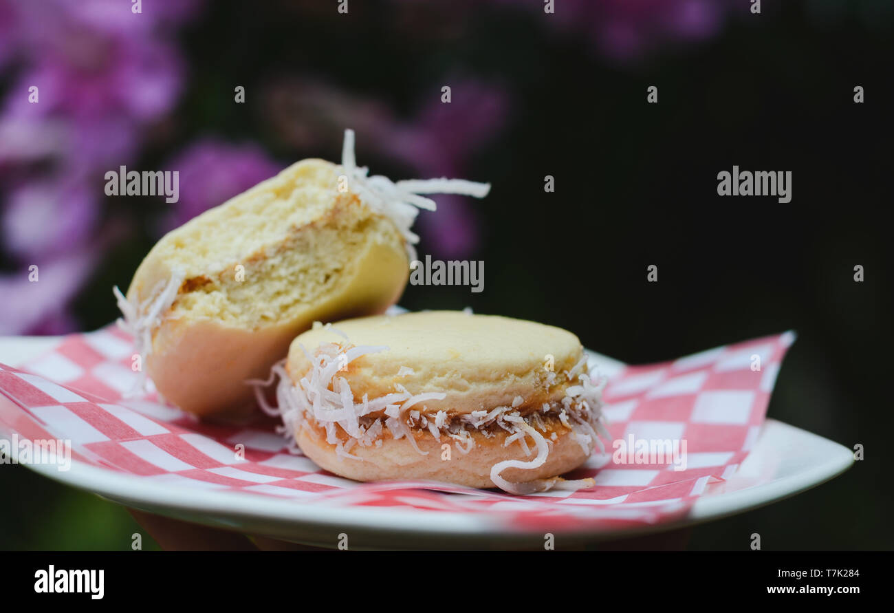 Alfajor biscuits hi-res stock photography and images - Alamy