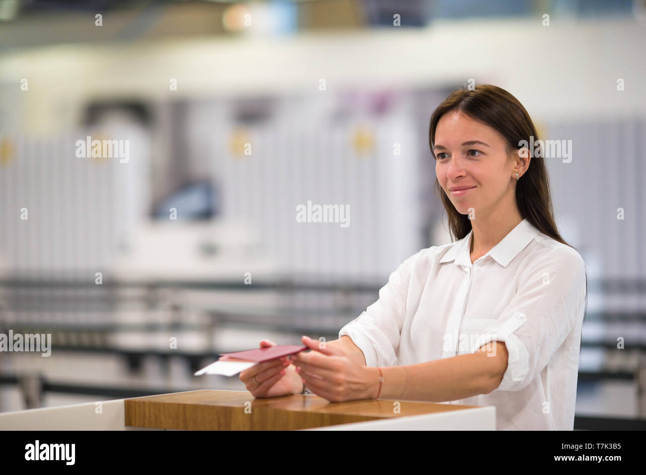 Reseption desk hi-res stock photography and images - Alamy