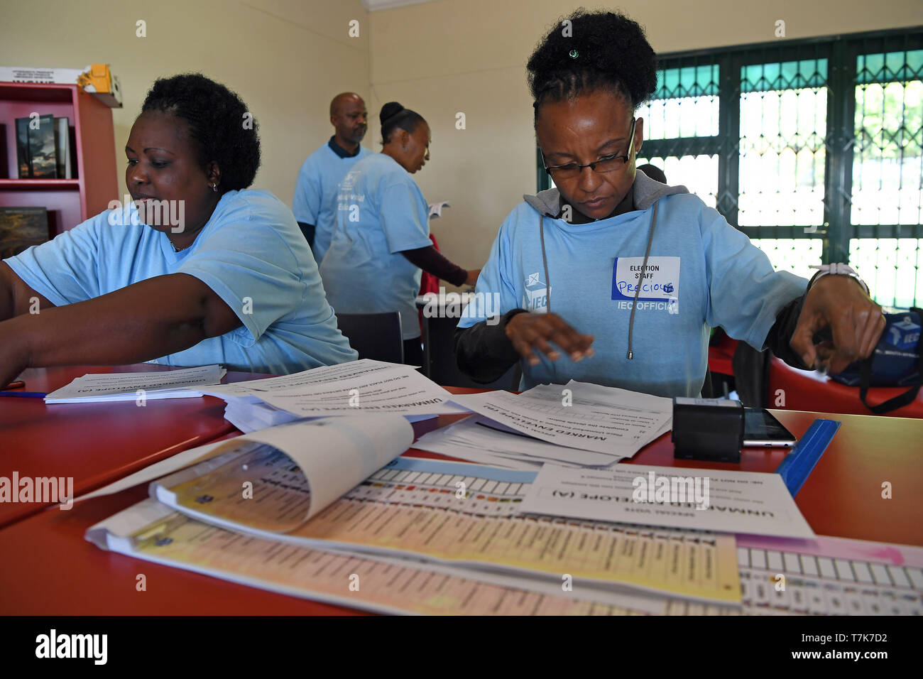 1994 election hi-res stock photography and images - Alamy