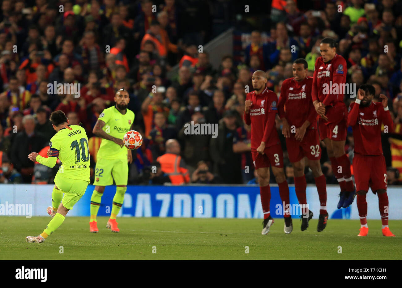 Messi free kick liverpool hi-res stock photography and images - Alamy
