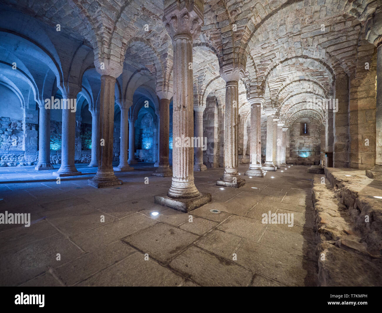 San salvatore cathedral interior hi-res stock photography and images ...