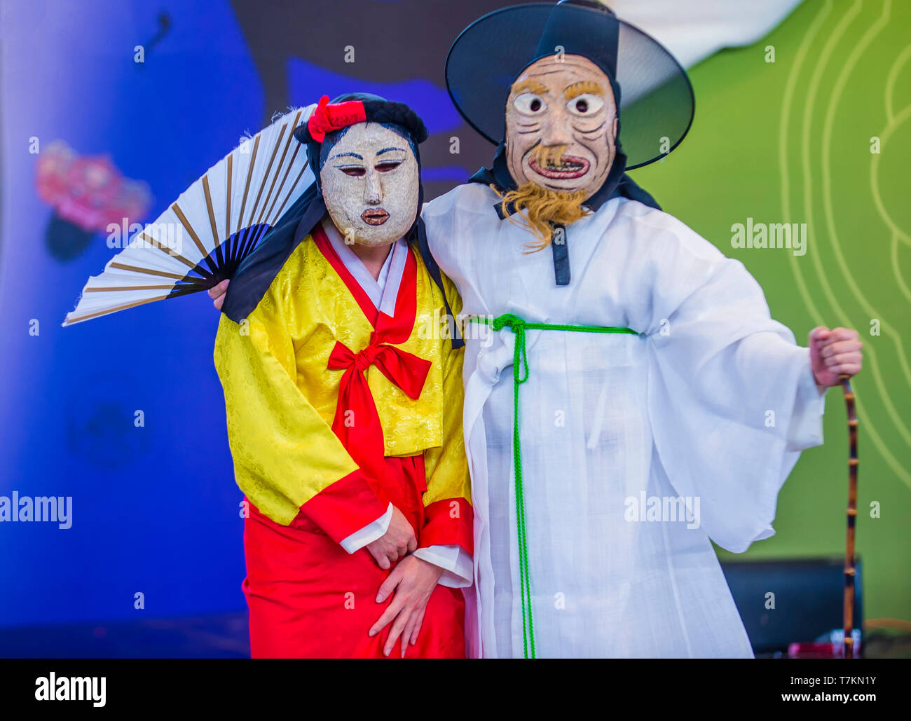 Actors performing the traditinal Korean Maskdance at Andong South Korea ...
