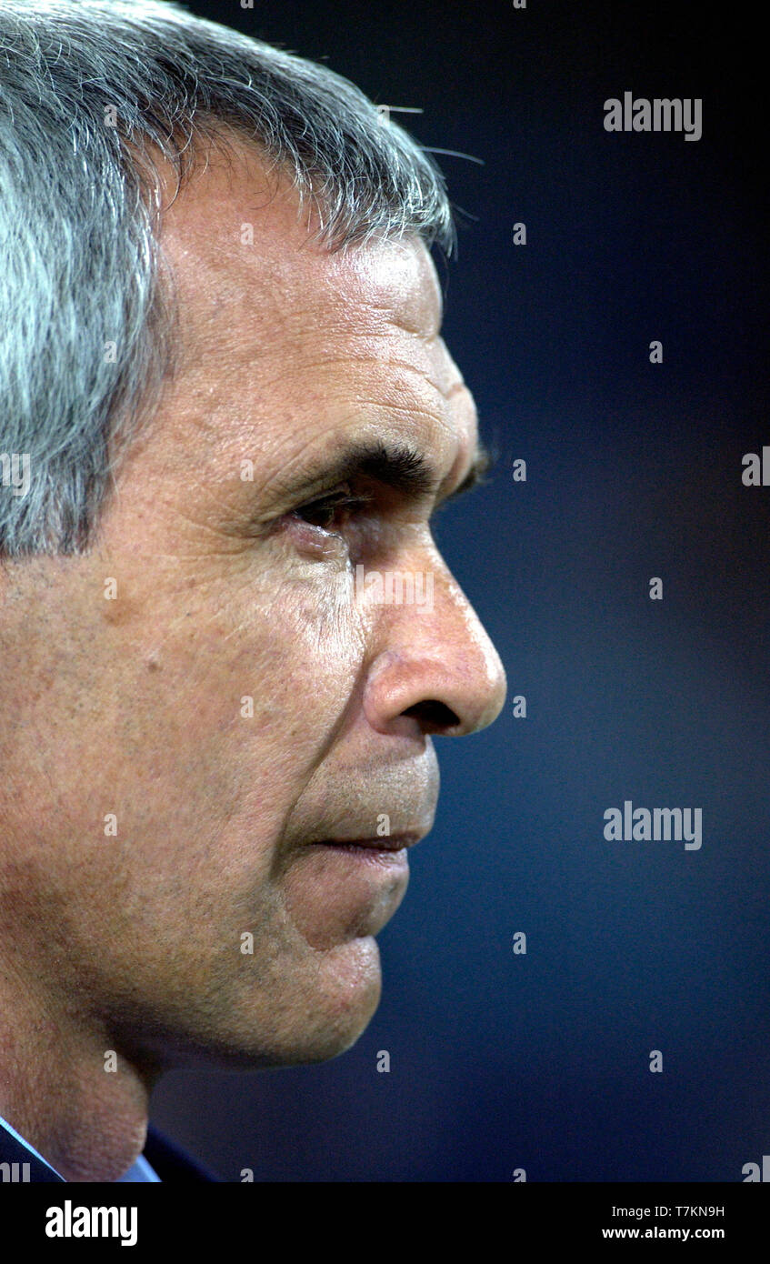Hector cuper hi-res stock photography and images - Alamy