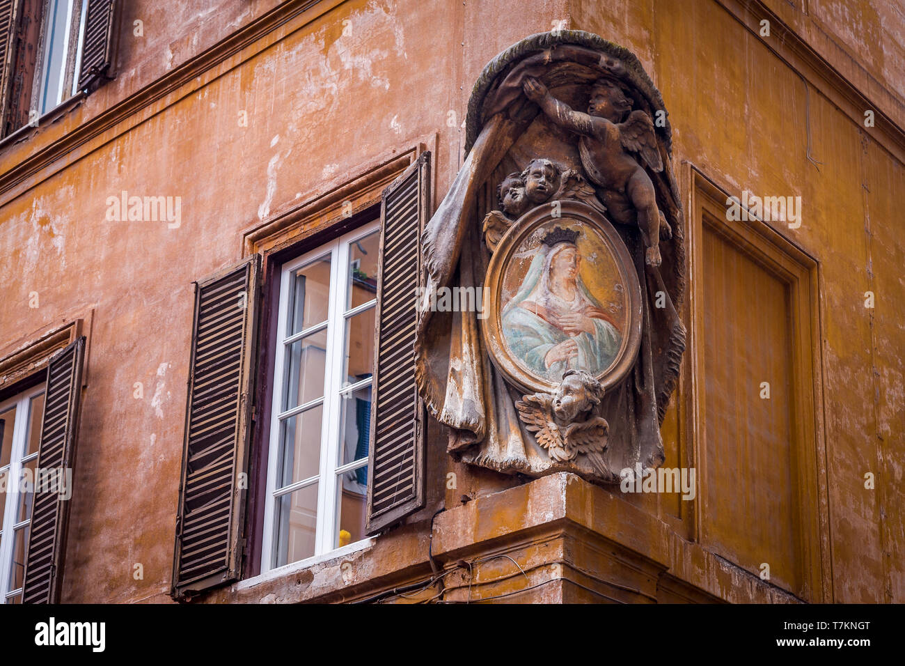 Building corner Medallion, Rome, Lazio, Italy Stock Photo - Alamy