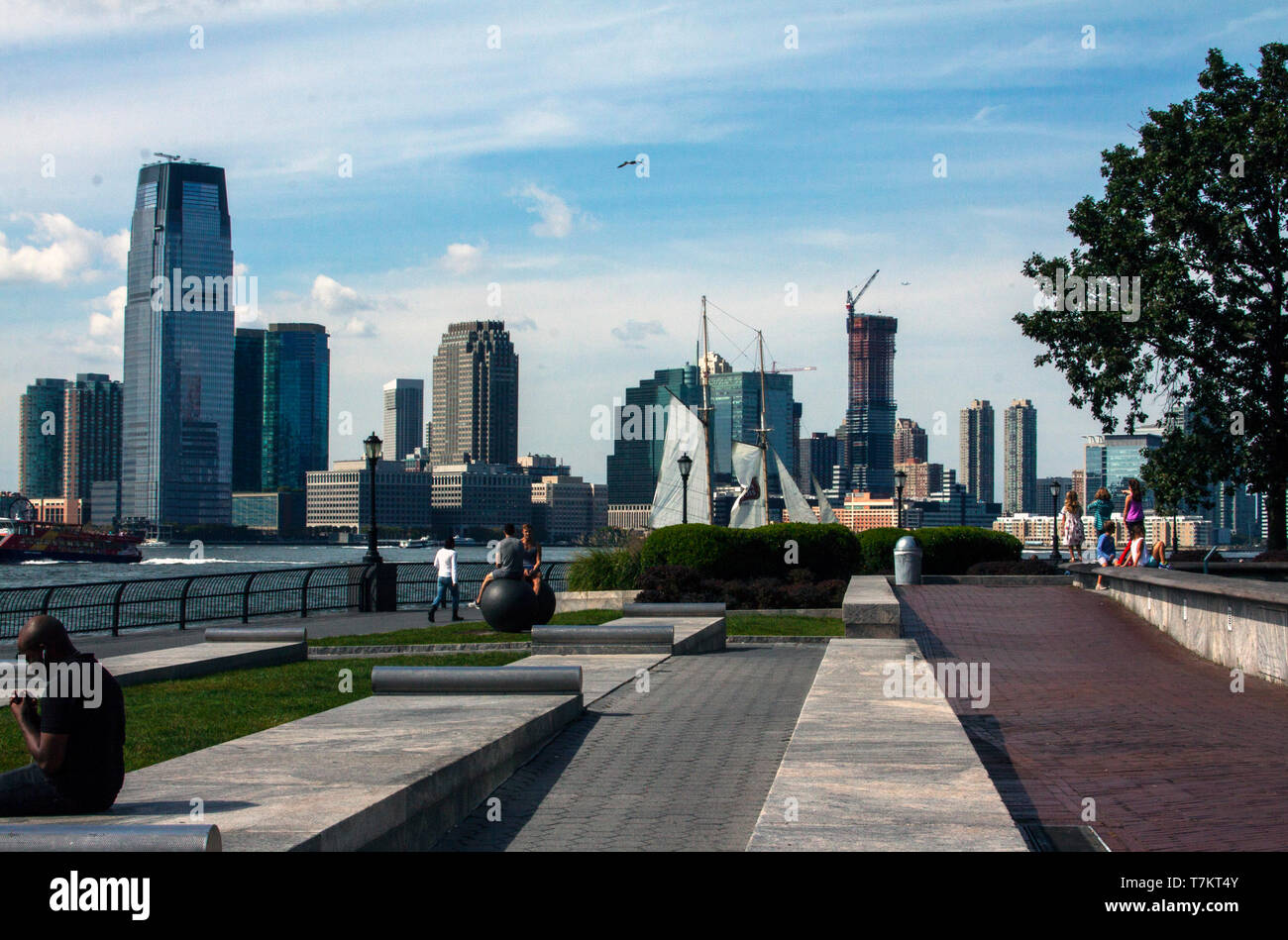 Downtown embankment hi-res stock photography and images - Alamy