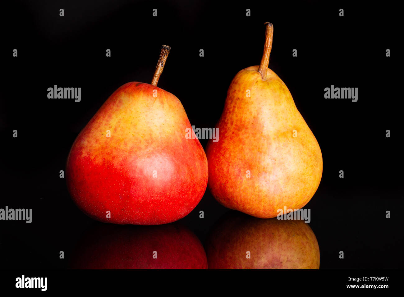 Red blush pear hi-res stock photography and images - Alamy