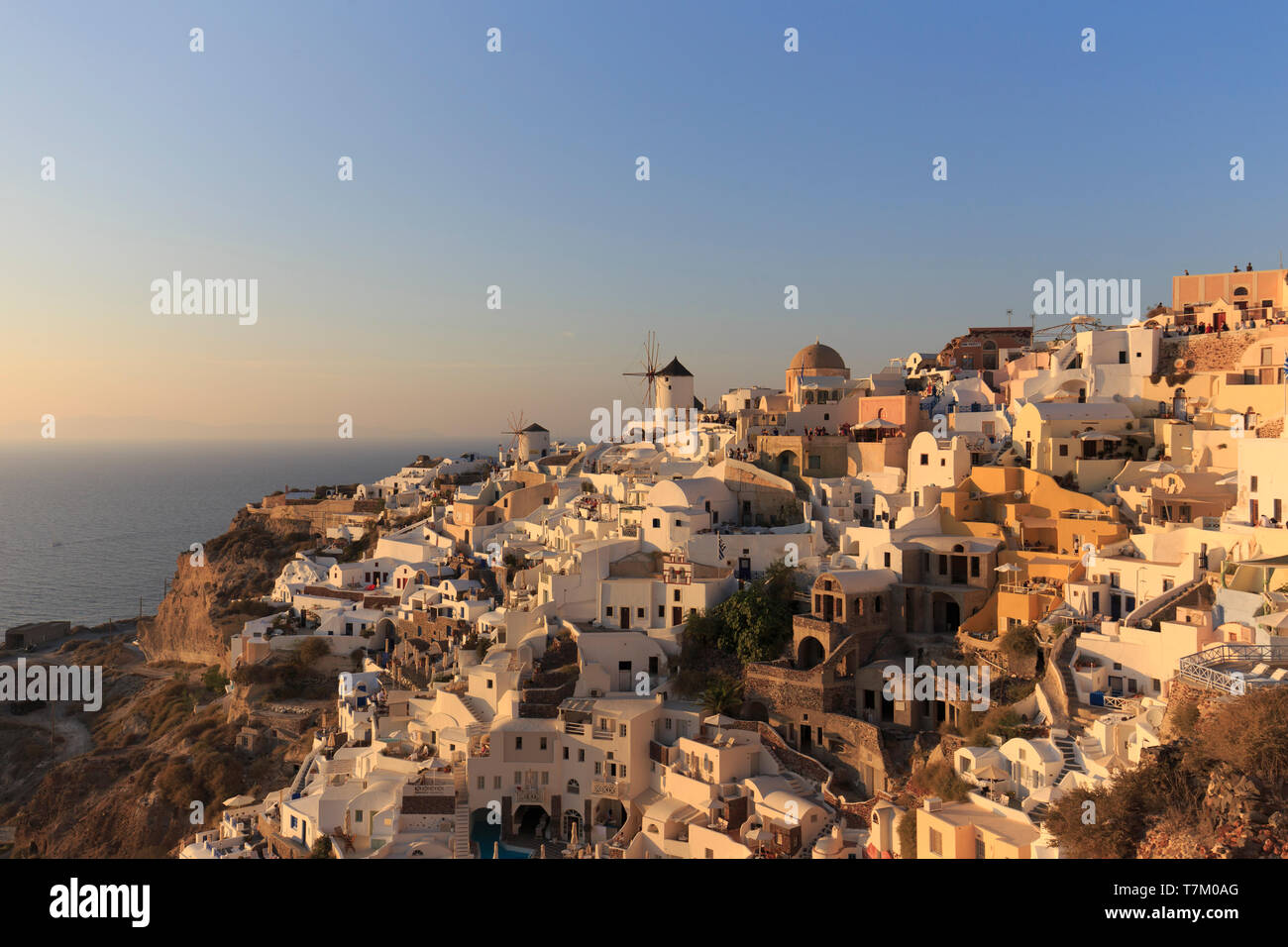 Caldera view villages santorini hi-res stock photography and images - Alamy