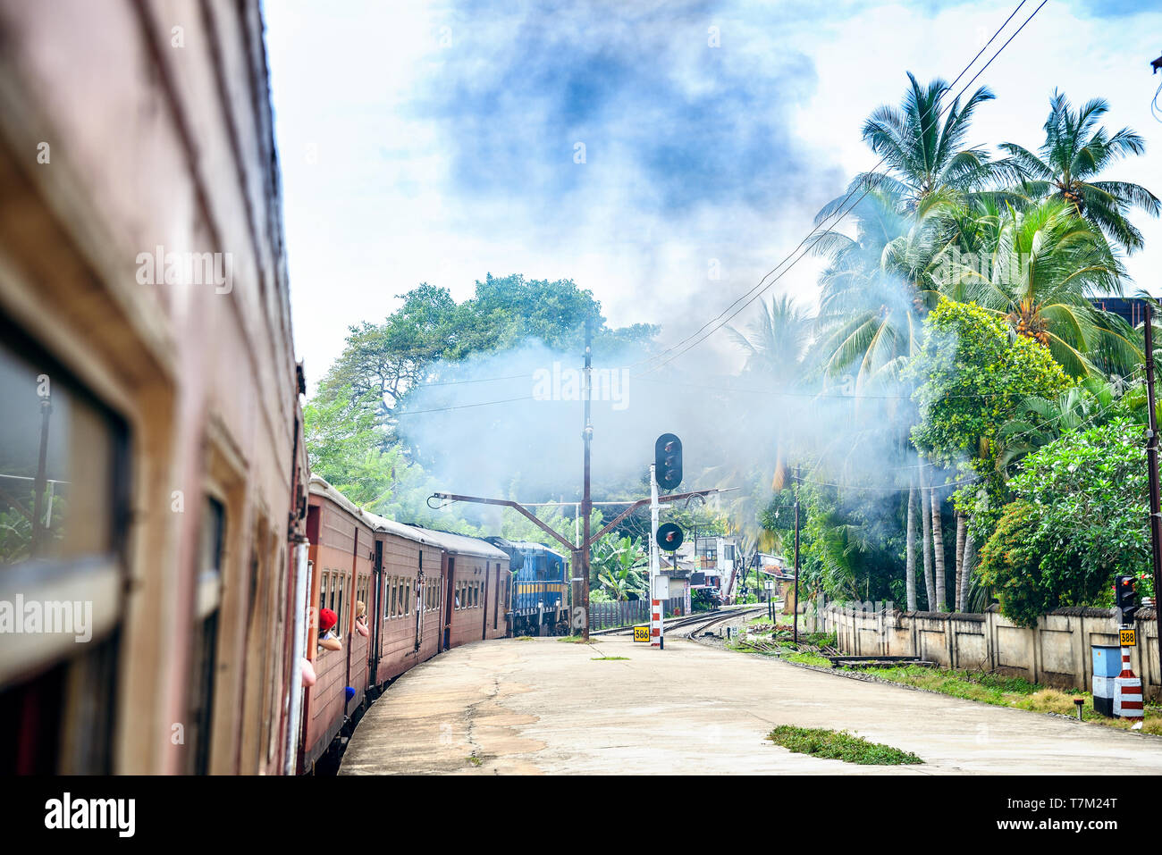 the old train Stock Photo - Alamy