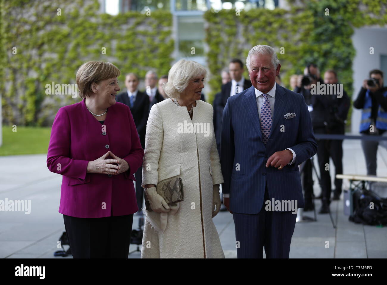 Berlin, Germany. 07th May, 2019. Chancellor Angela Merkel welcomes ...