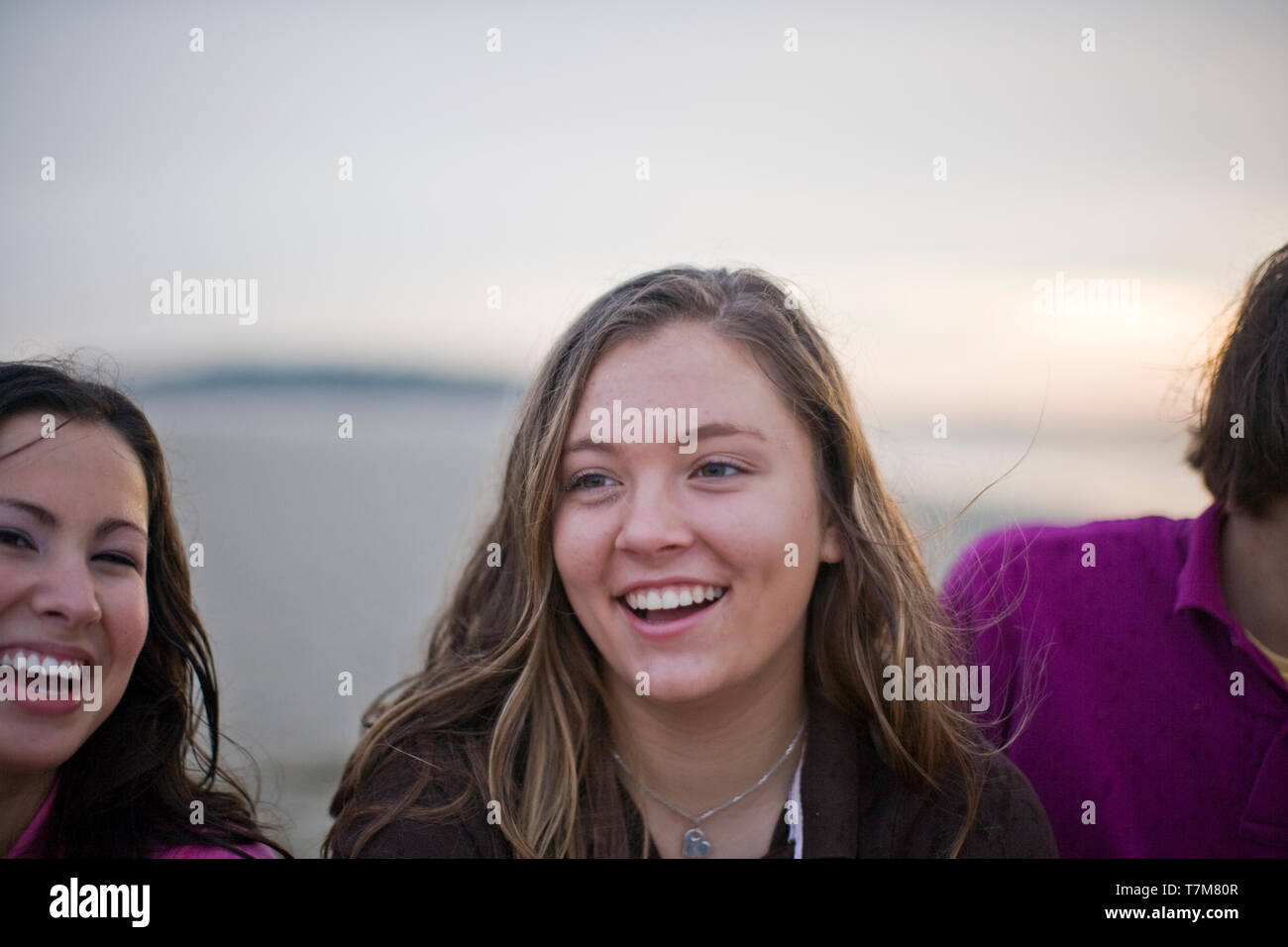 Teenage friends hanging out at the beach Stock Photo - Alamy Teenage friends hanging out at the beach Stock Photo - Alamy