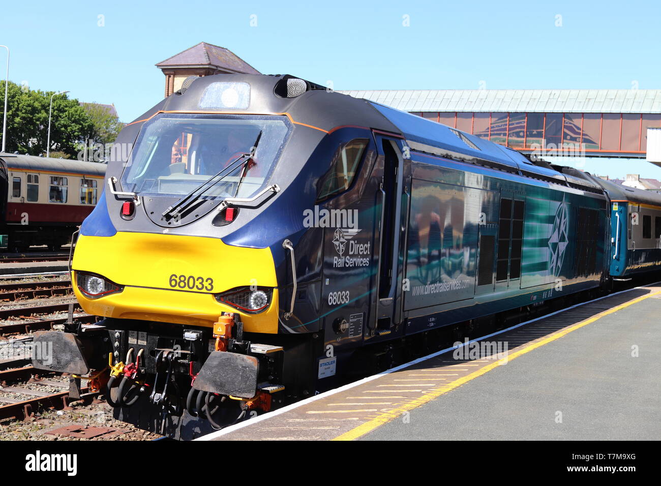 Class 68 locomotives hi-res stock photography and images - Alamy