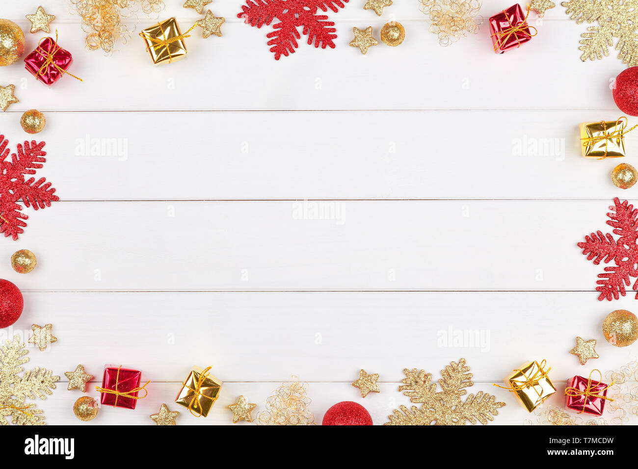 Christmas top border gold hi-res stock photography and images - Alamy