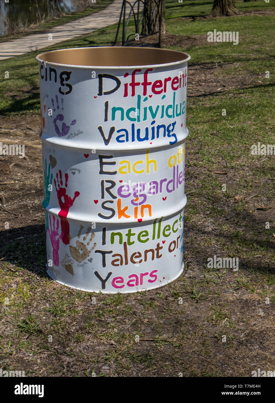 Garbage Can Decorating Competition, annual event in Stratford, Ontario ...
