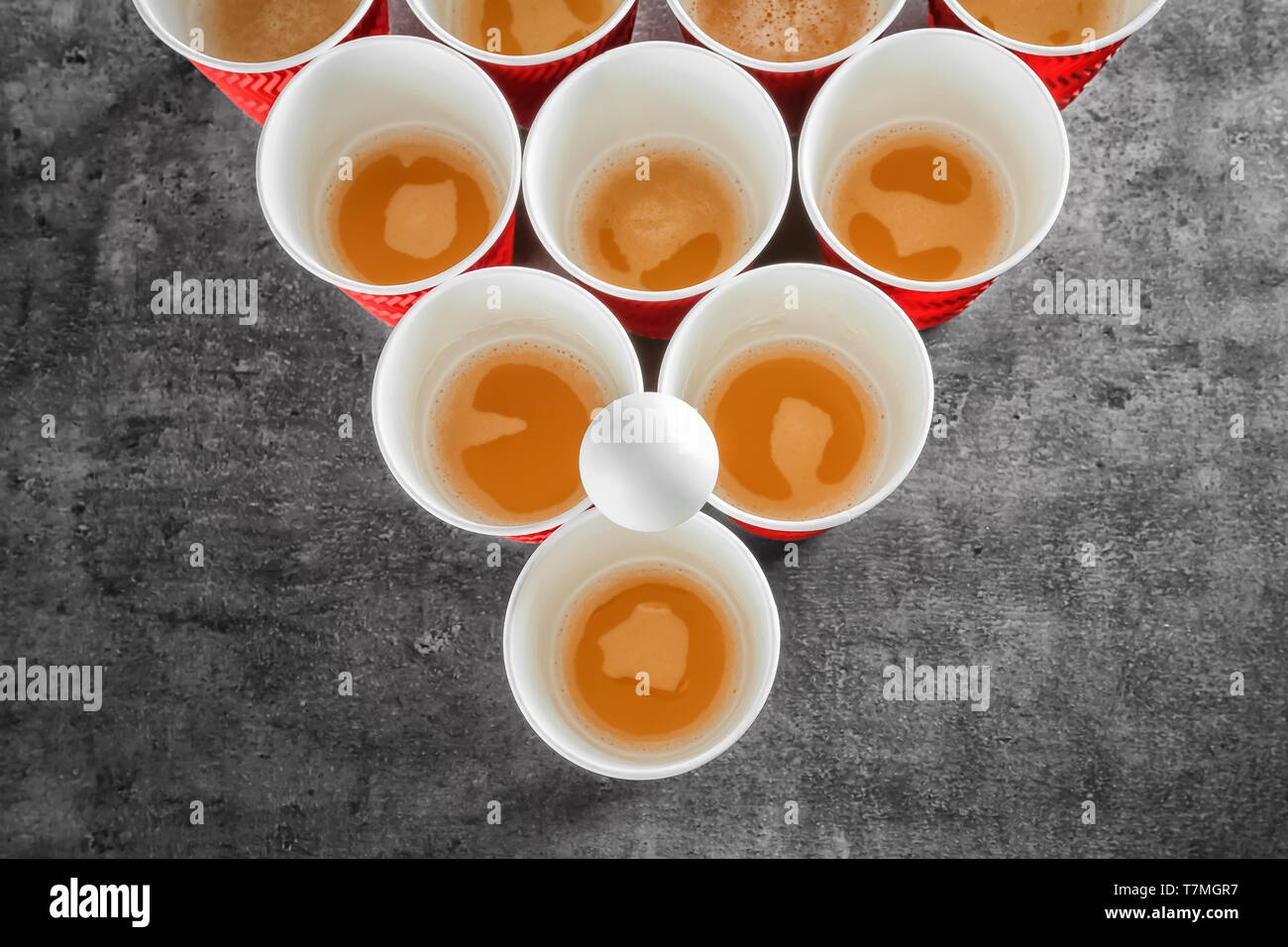 Paper cups ball hi-res stock photography and images - Alamy