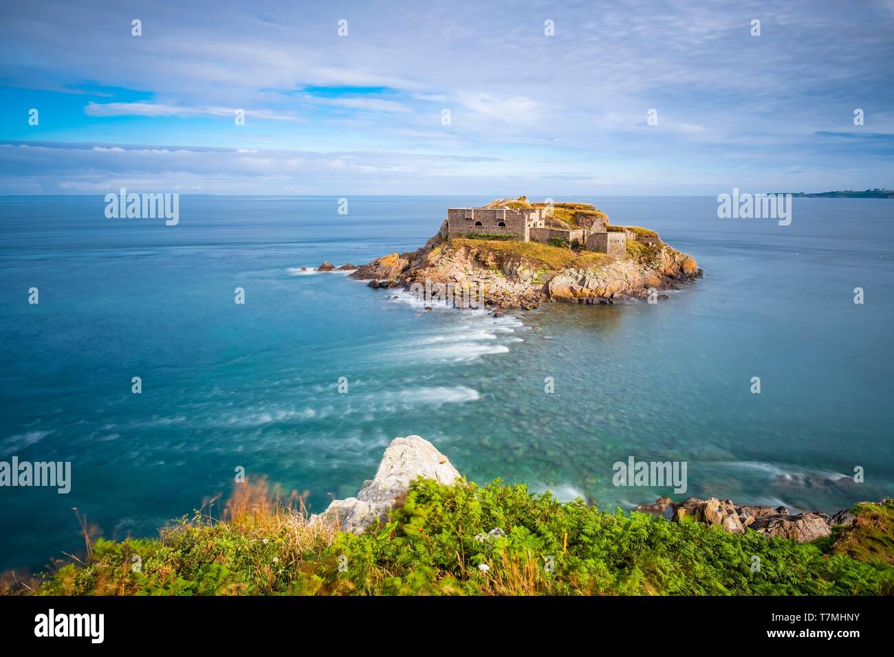 France, Finistere, Le Conquet, Kermorvan peninsula, fort of Kermorvan ...