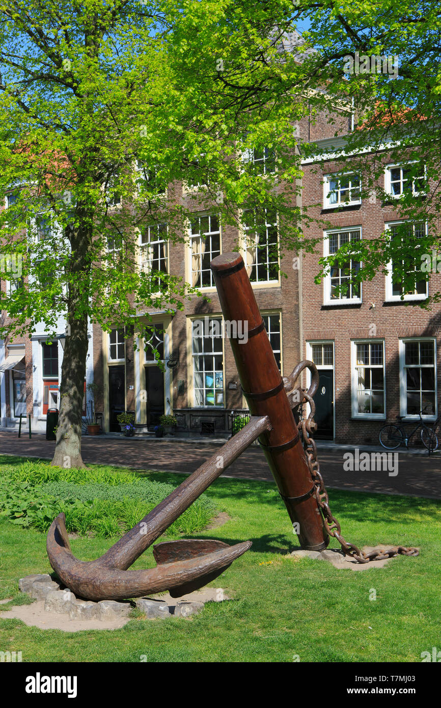 An 18th-century wood stock anchor at the Havenpark in Zierikzee ...