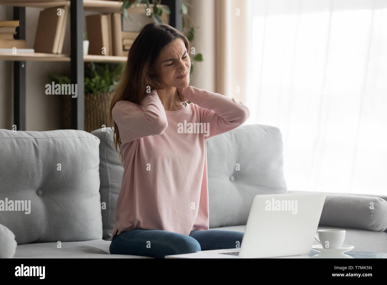 Shoulder pain and computer hi-res stock photography and images - Alamy