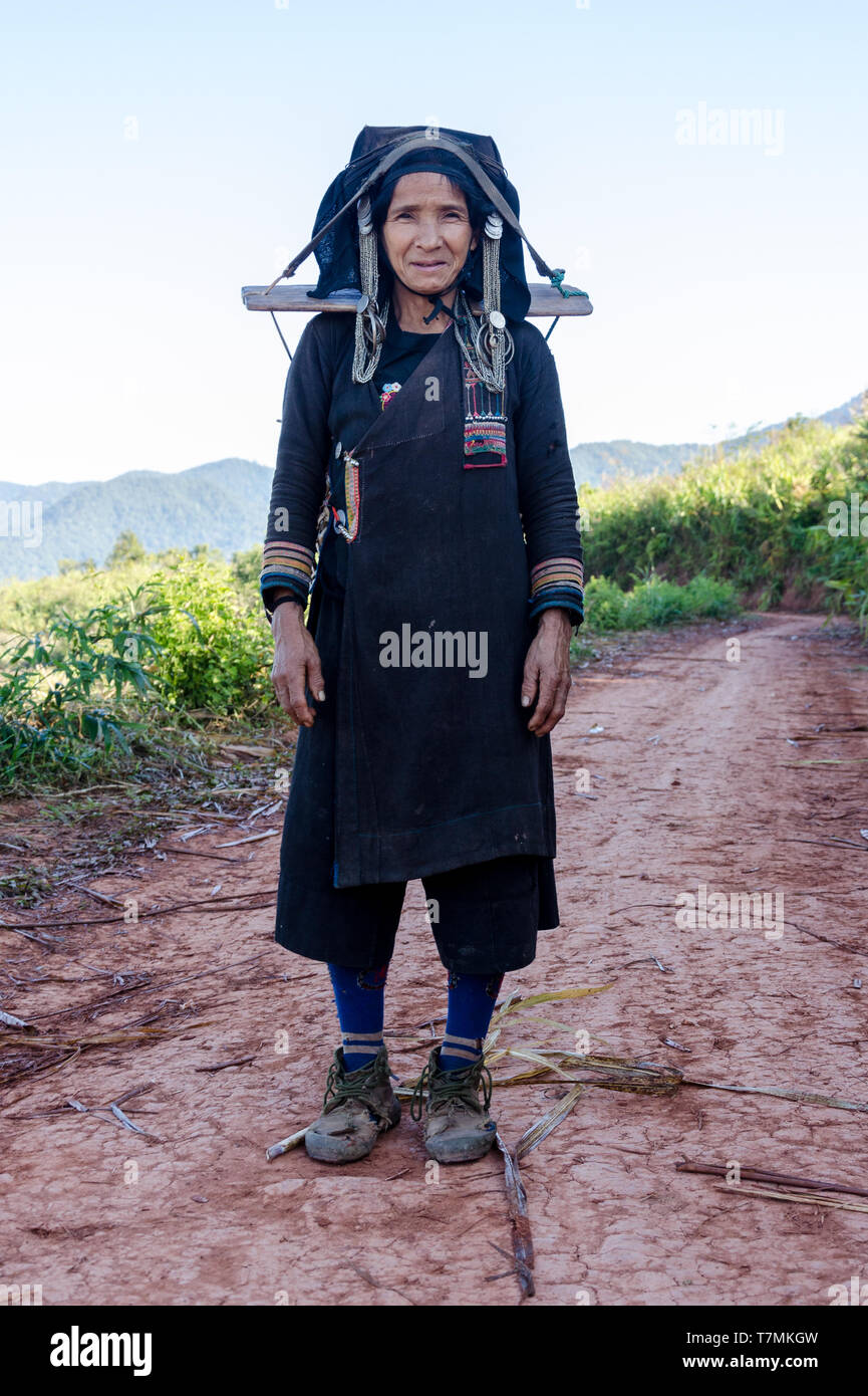 Hakka women hi-res stock photography and images - Alamy