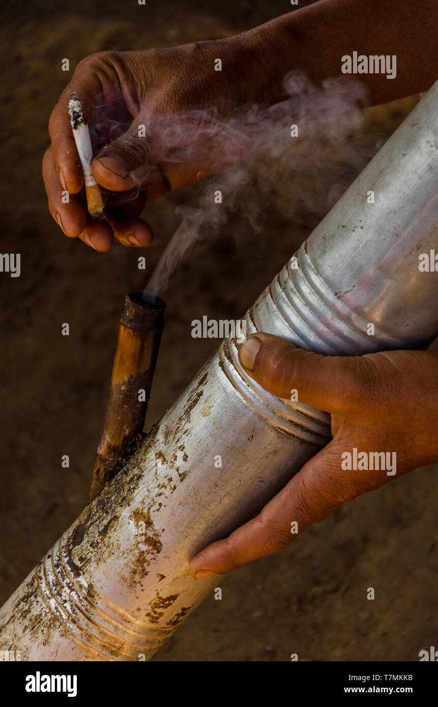 Bong Smoking, Phongsali, Laos Stock Photo - Alamy
