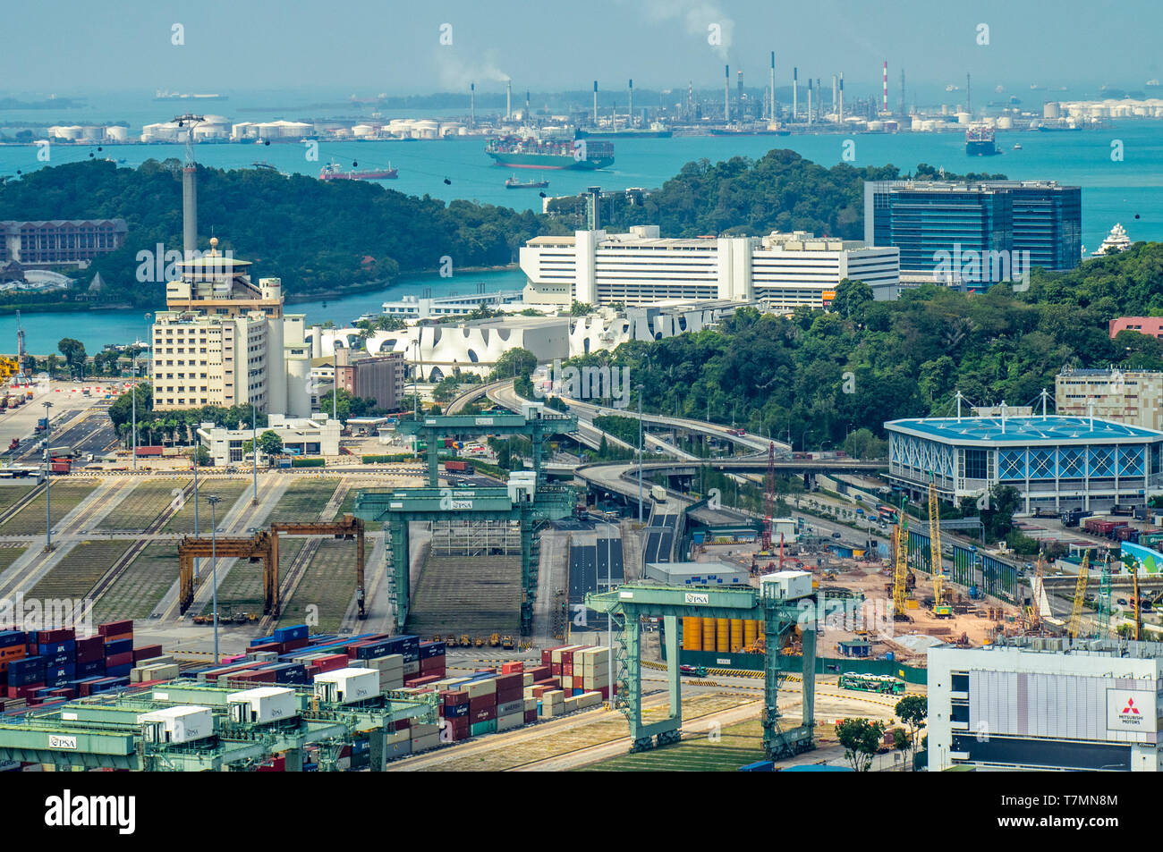 Brani container terminal singapore hi-res stock photography and images ...