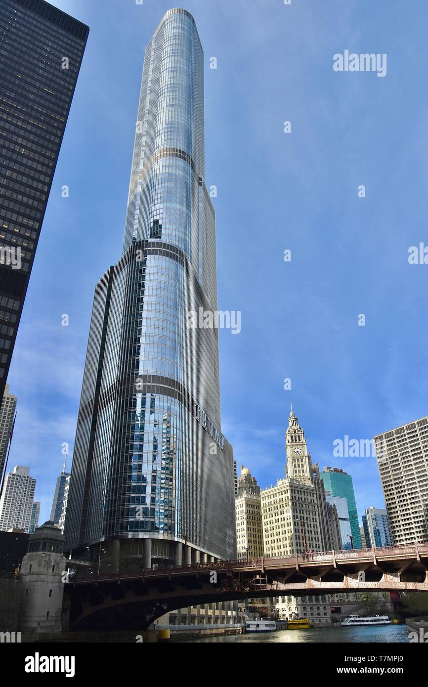Chicago's iconic Wrigley Building along the Chicago River in the Near ...