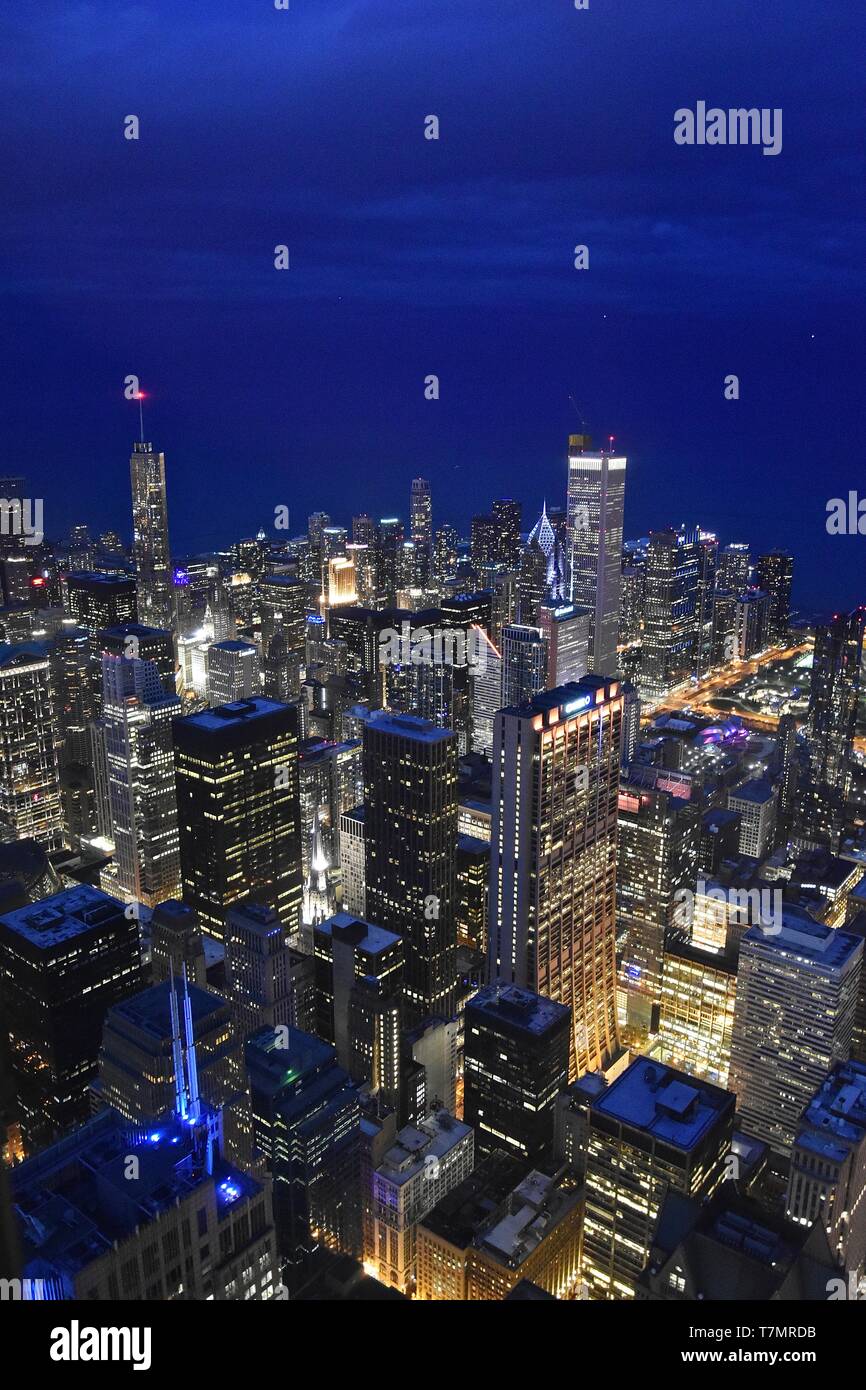 The view of Chicago from atop the Willis Tower, central Loop, Chicago ...