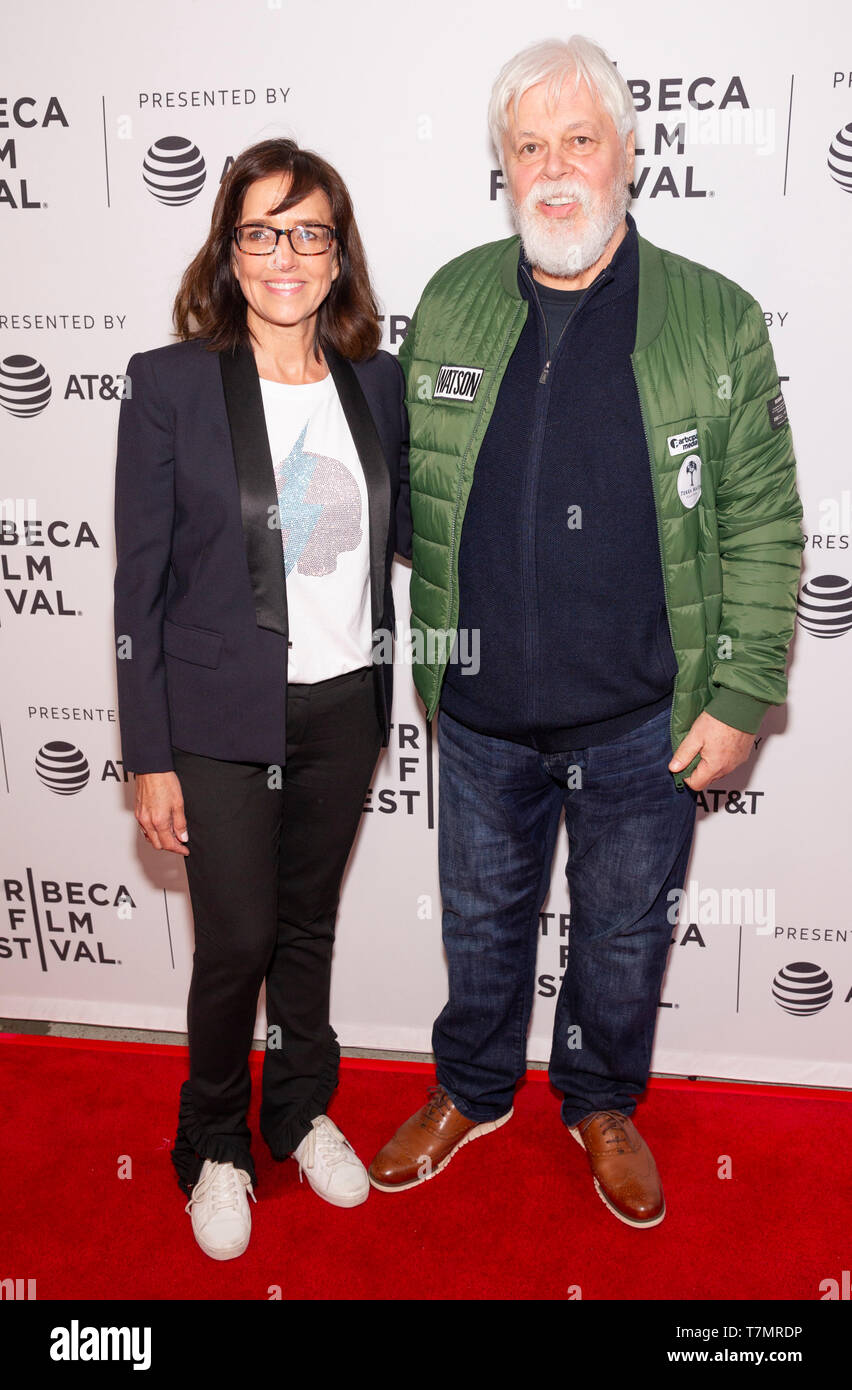 New York, NY - April 25, 2019: Lesley Chilcott and Paul Watson attend ...