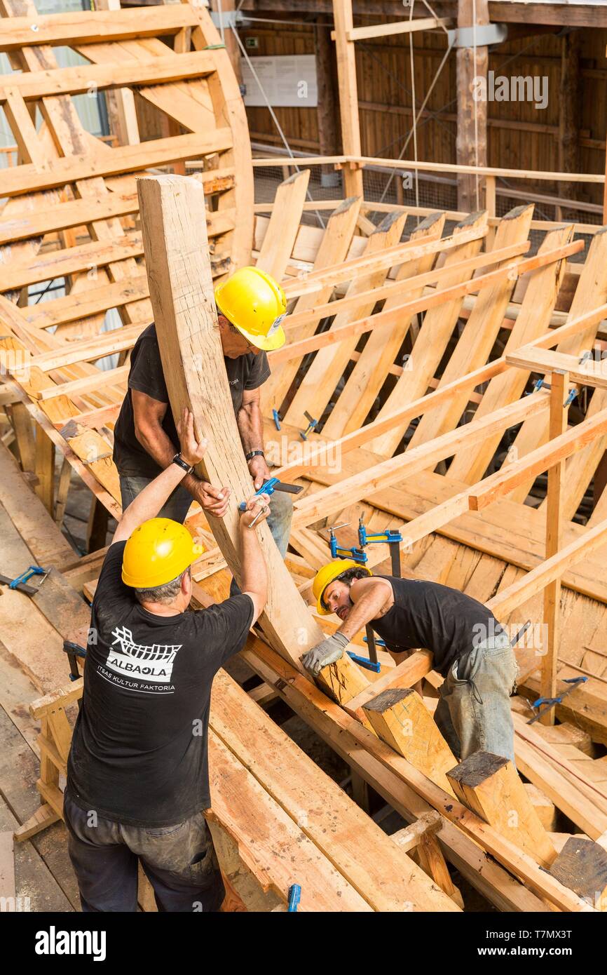 3 bay construction hi-res stock photography and images - Alamy