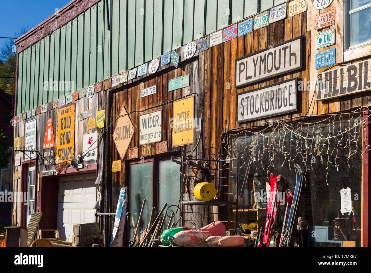 Antique plymouth hi-res stock photography and images - Alamy