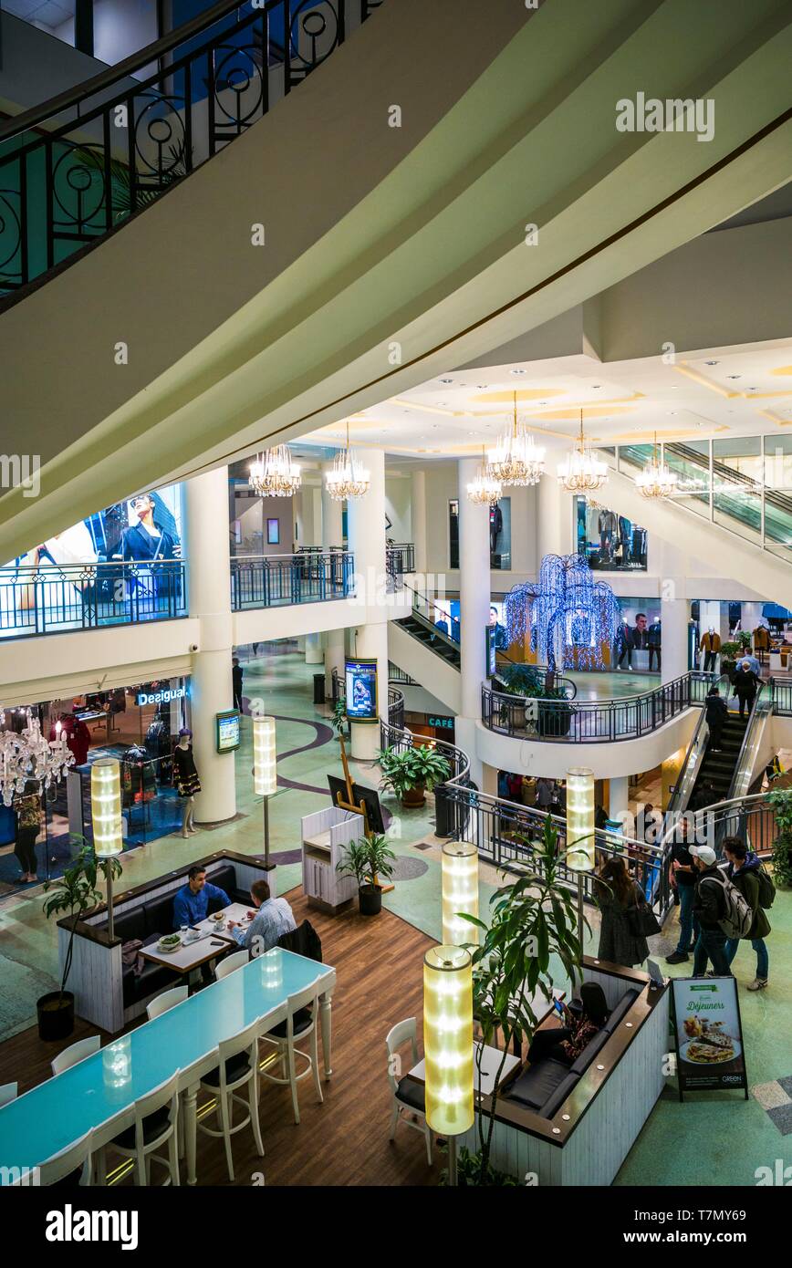 Cours mont royal shopping mall hi-res stock photography and images - Alamy