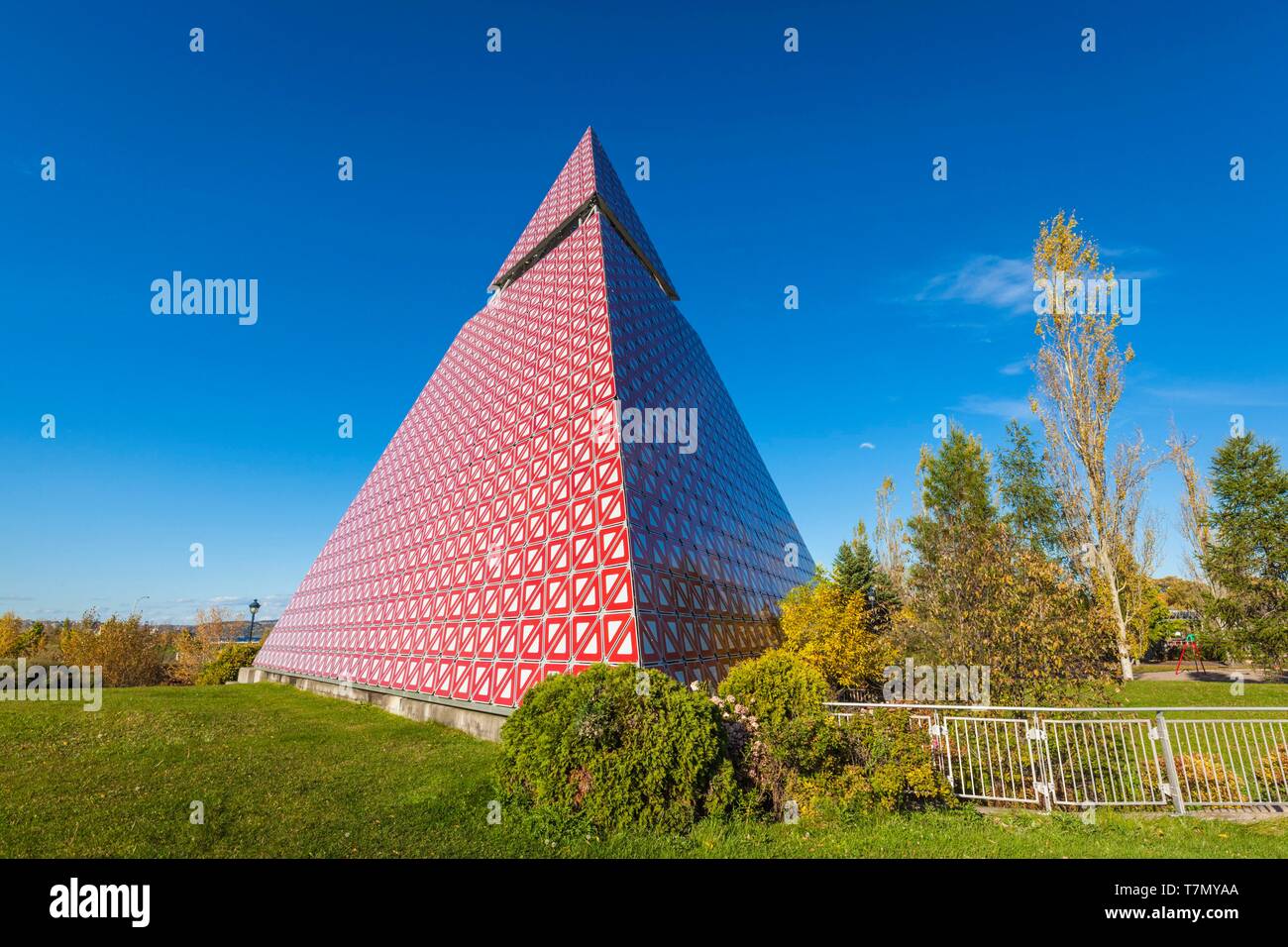 Ha ha pyramid monument hi-res stock photography and images - Alamy