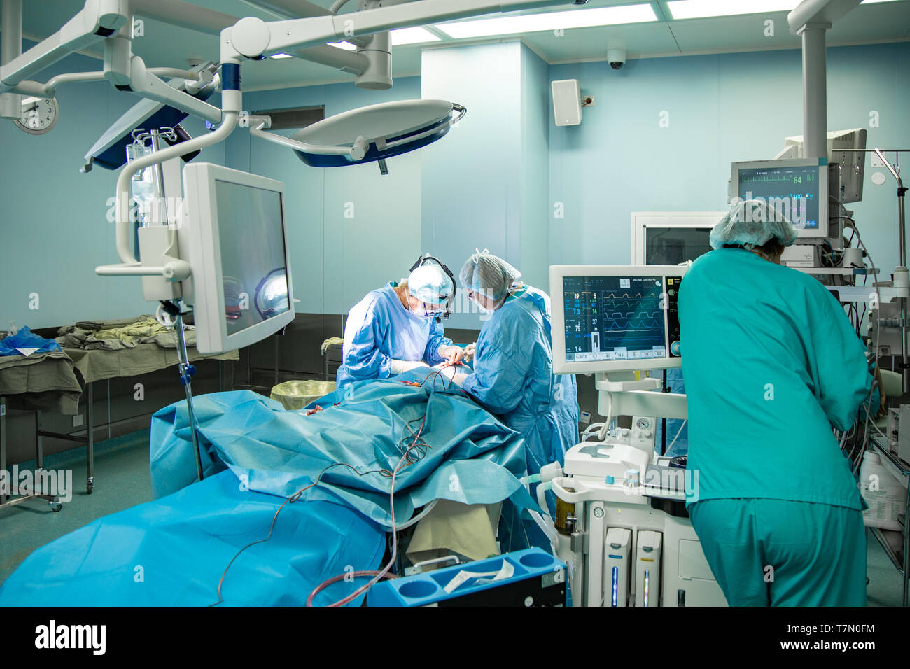 Operating room future operating room hi-res stock photography and ...