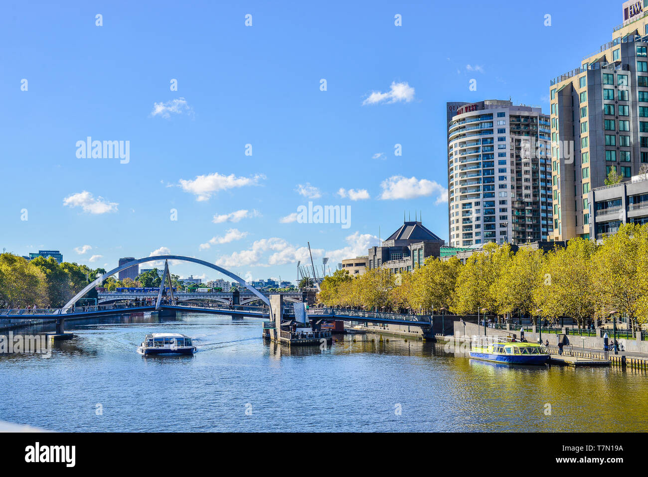 Melburne bridge hi-res stock photography and images - Alamy