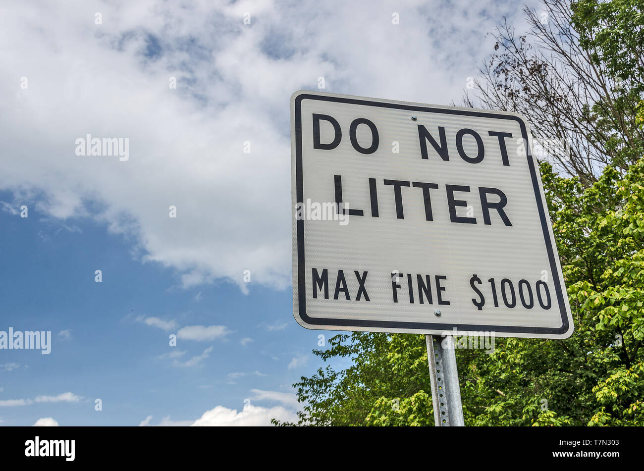 Divided Highway Sign Stock Photo - Alamy