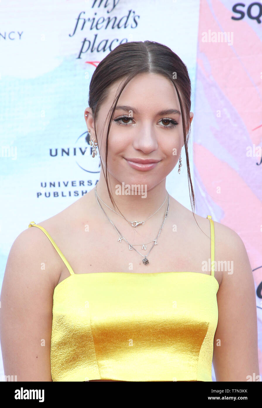 Mackenzie ziegler 2019 hi-res stock photography and images - Alamy