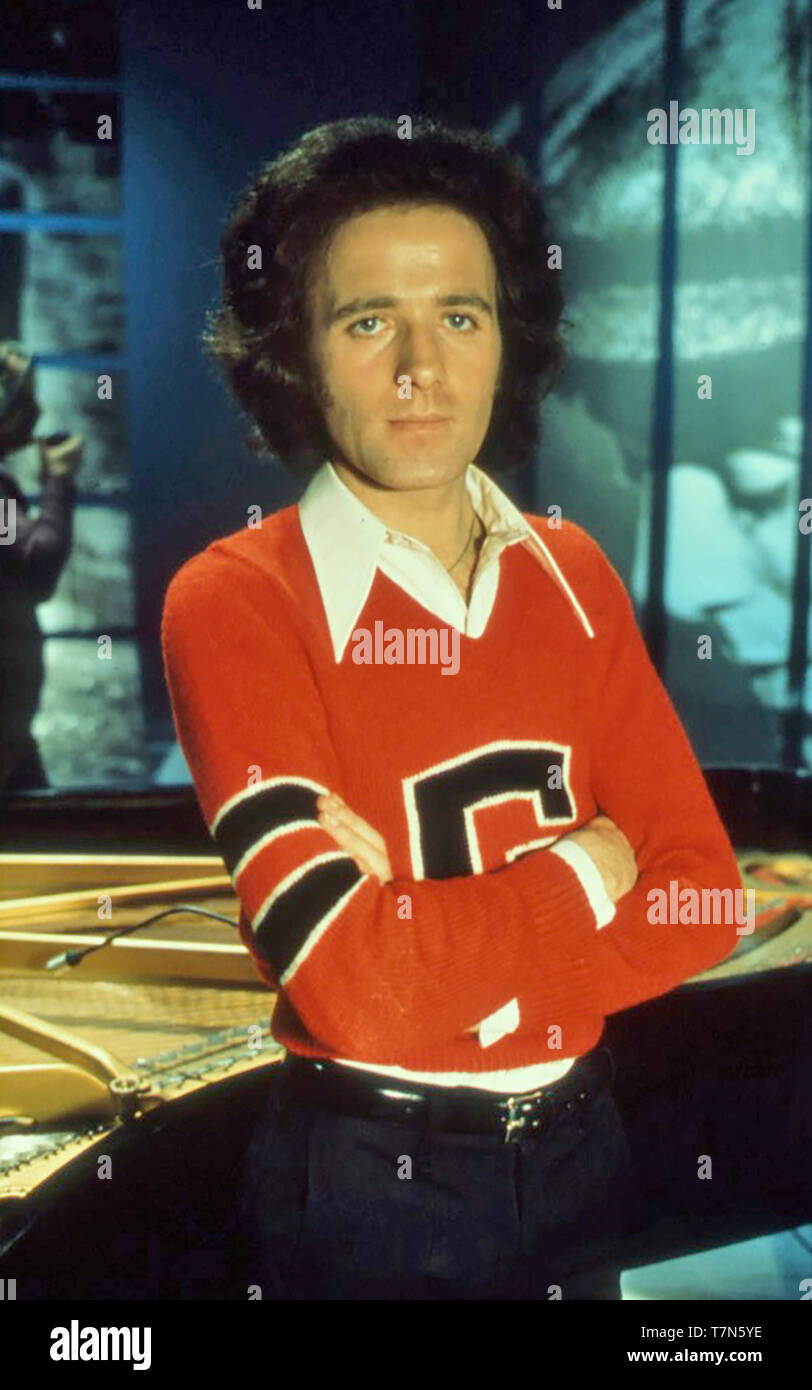 Gilbert O'sullivan High Resolution Stock Photography and Images - Alamy