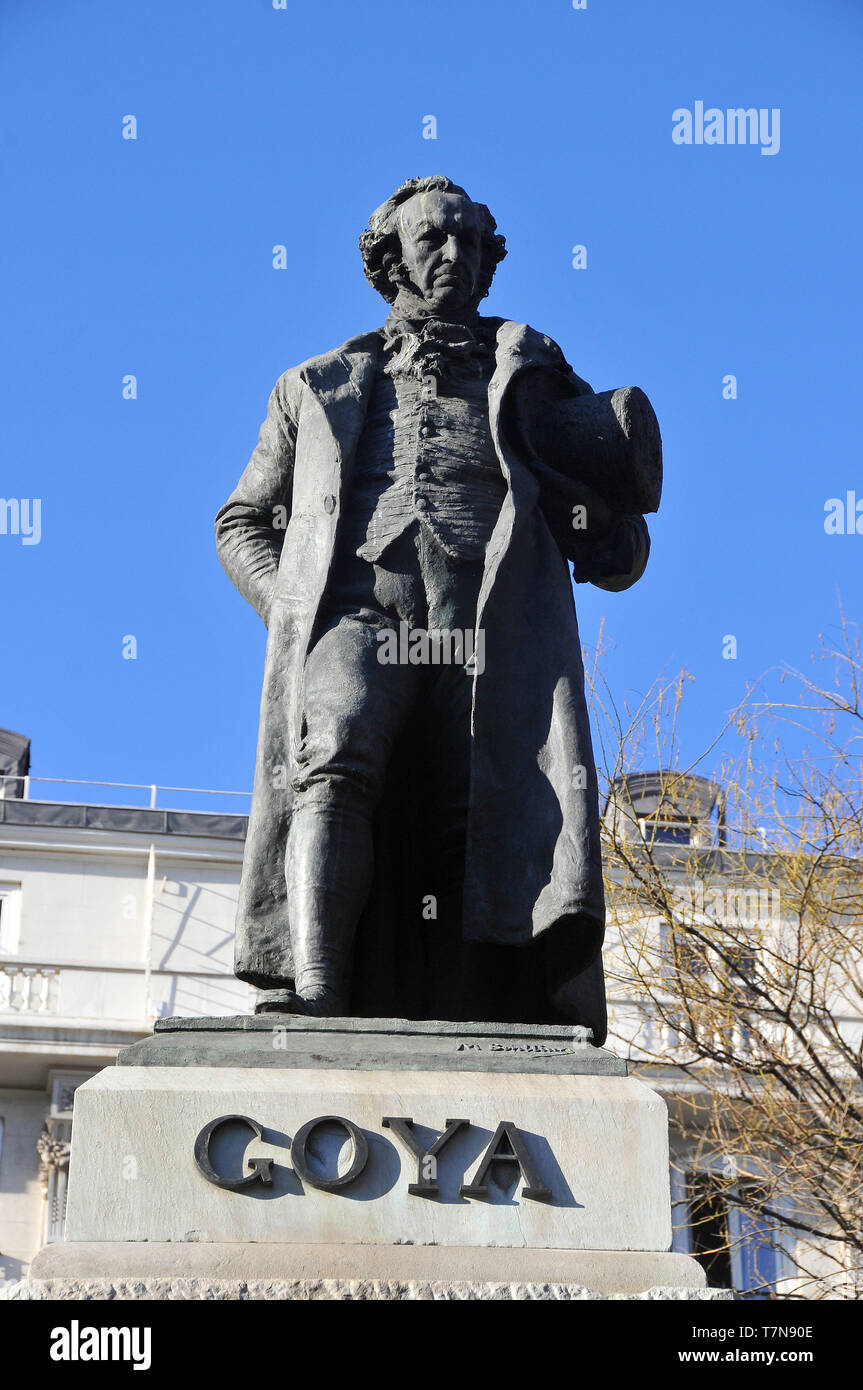 Goya statue hi-res stock photography and images - Alamy